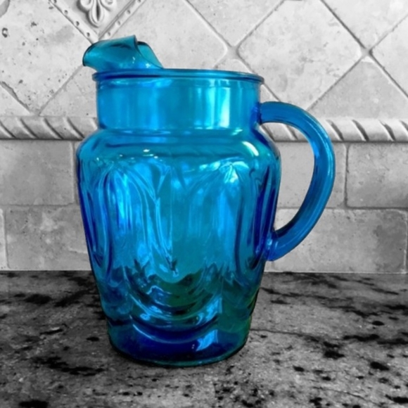 Anchor Hocking | Dining | Anchor Hocking Tulip Aqua Glass Pitcher ...